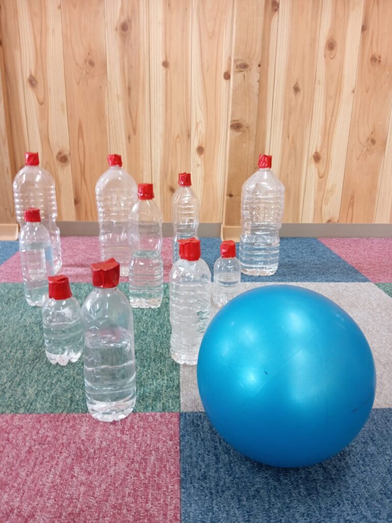 キックボウリング | 特定非営利活動法人輝HIKARI|埼玉県内で障害児・者と生きづらさを抱える方々のQOL向上を目指しています