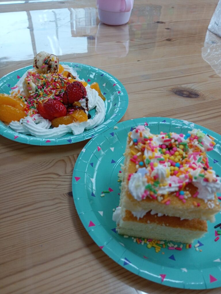 クリスマス会 | 特定非営利活動法人輝HIKARI|埼玉県内で障害児・者と生きづらさを抱える方々のQOL向上を目指しています